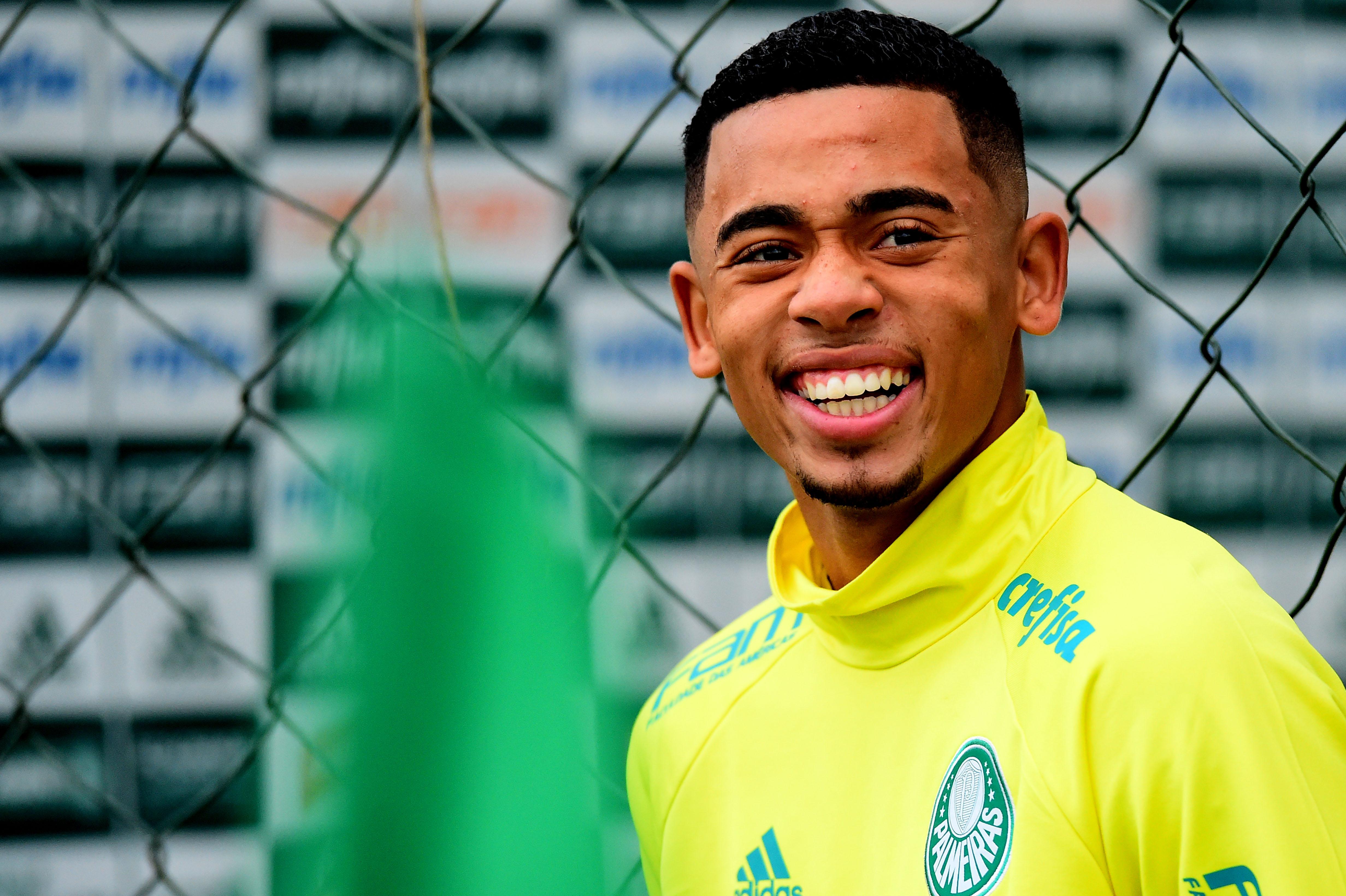 Gabriel Jesus completa 23 anos: confira fotos da carreira - Gazeta ...