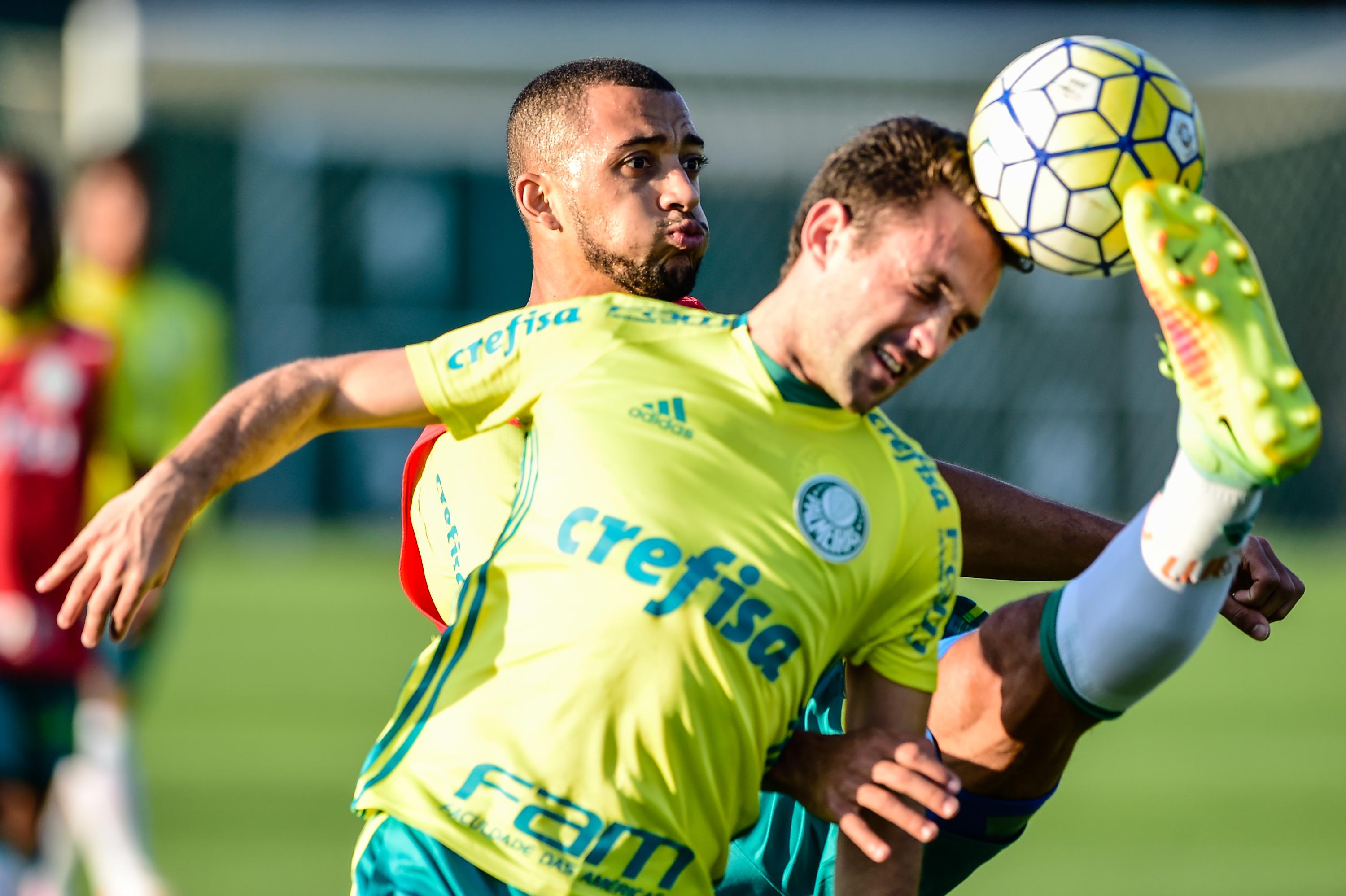 Veja fotos do zagueiro Vitor Hugo no Campeonato Brasileiro - Gazeta ...