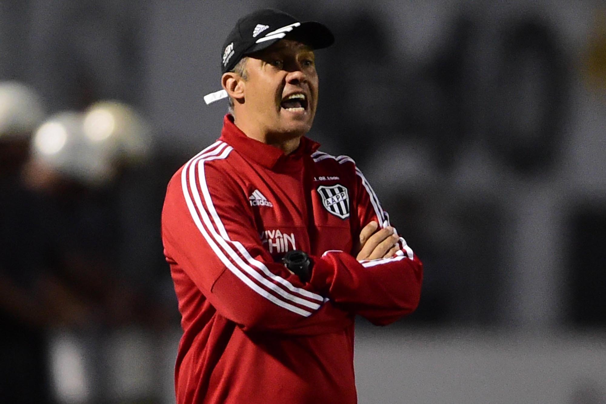 Veja fotos da carreira de Eduardo Baptista, aniversariante do dia ...