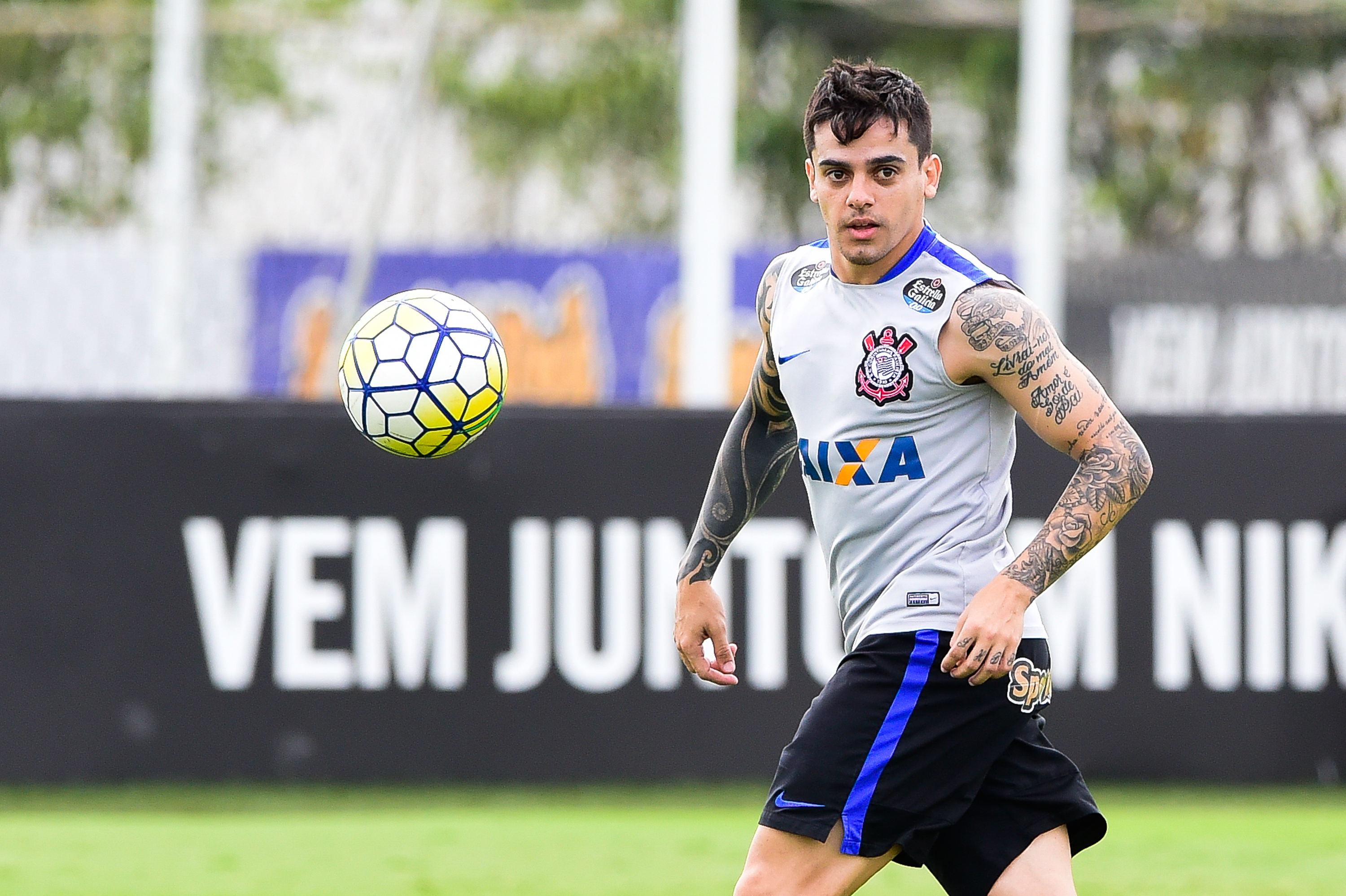 Veja fotos do lateral Fagner - Gazeta Esportiva
