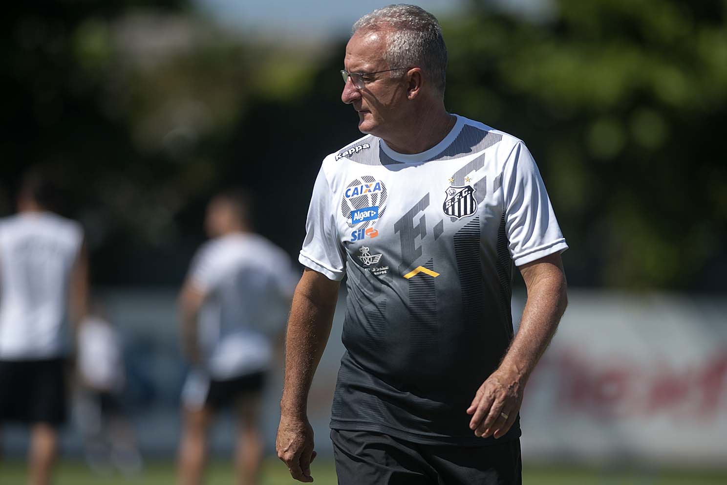 Dorival fecha primeiro treino no ano, mas deve manter time em clássico ...