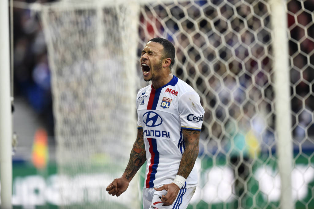 Relembre o hat-tricks de Memphis Depay pelo Lyon no Francês - Vídeos ...
