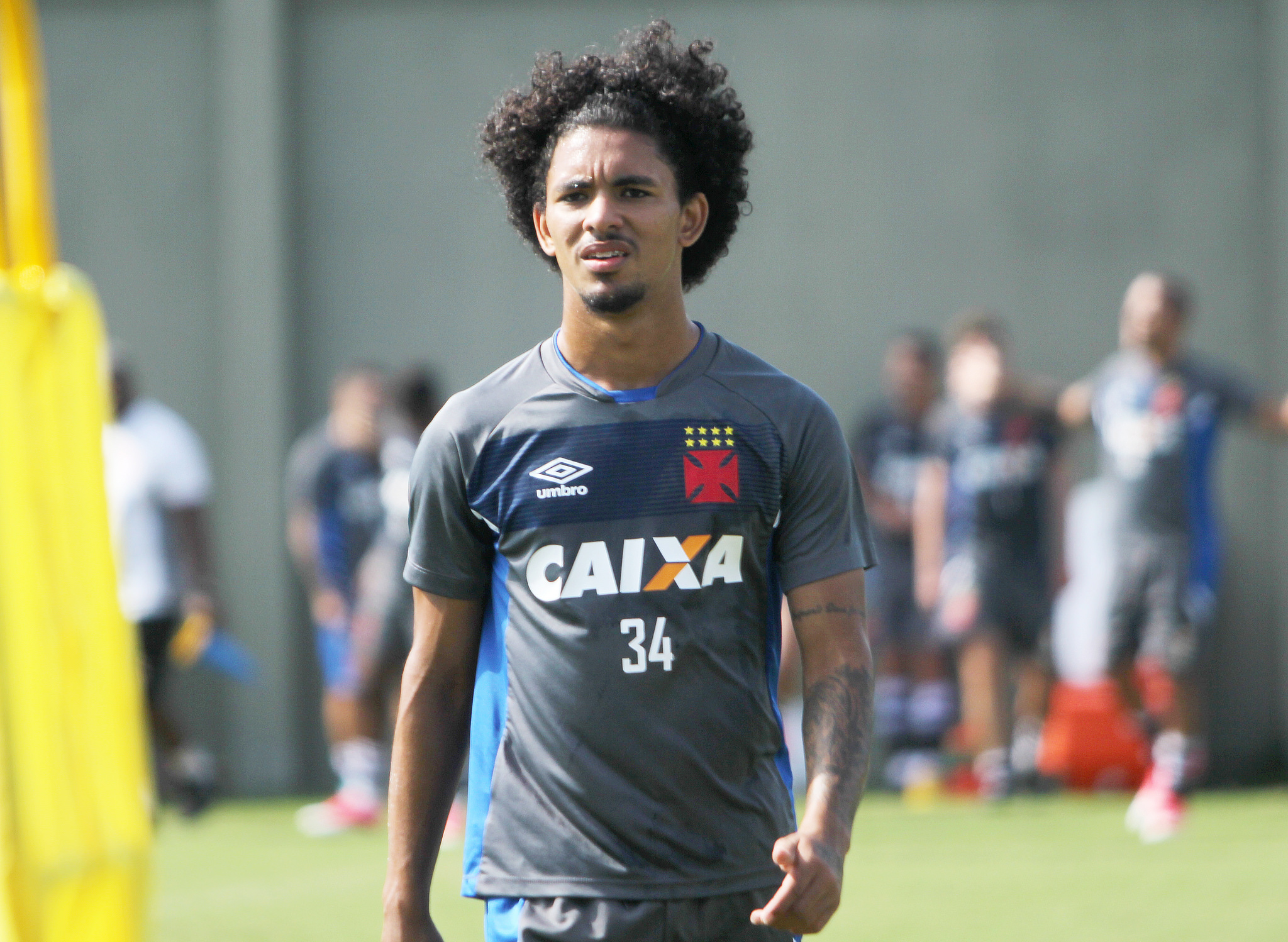 Douglas está de malas prontas para o Manchester City - Gazeta Esportiva
