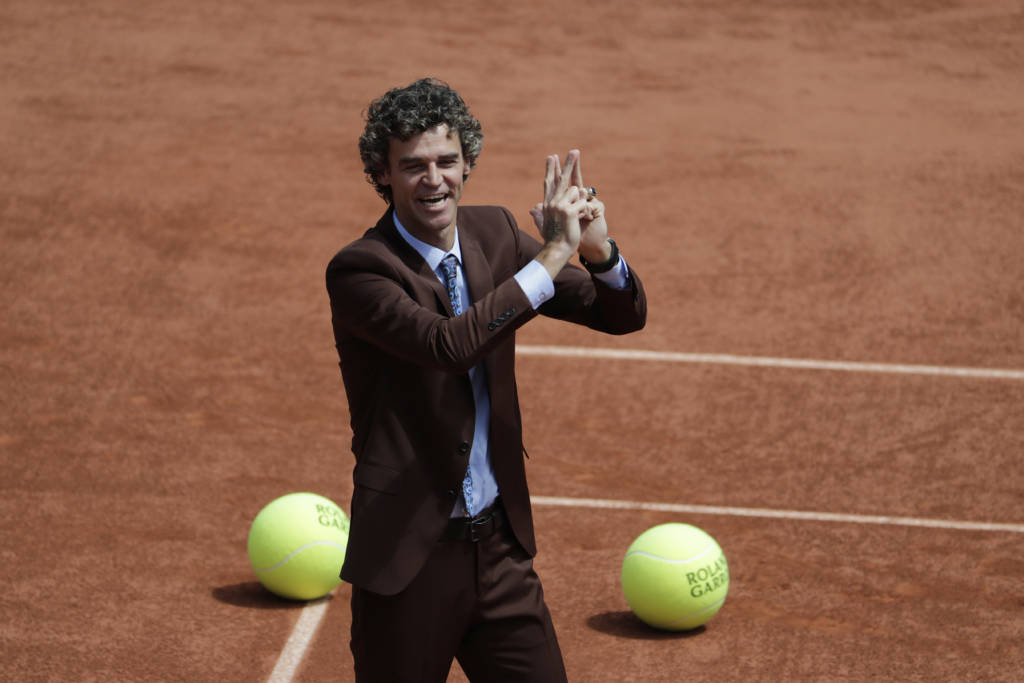 Guga é homenageado em Roland Garros: veja fotos - Gazeta Esportiva