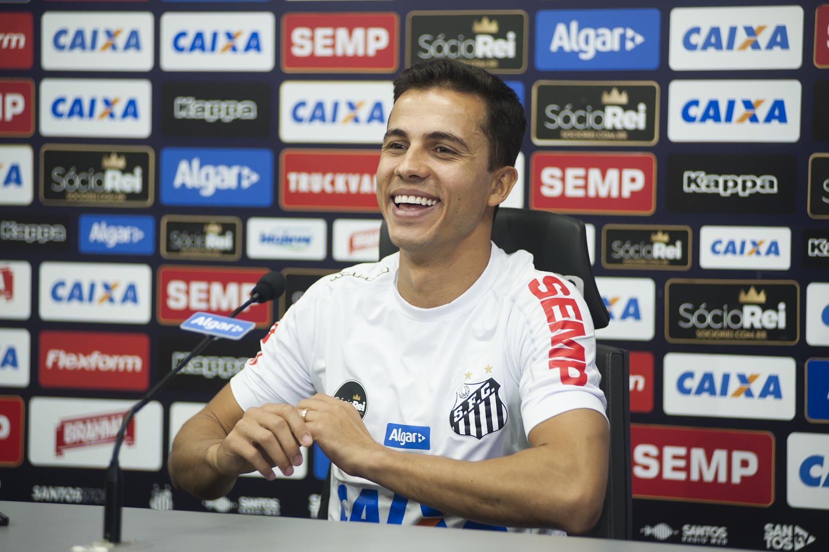 Nilmar aparece no BID, mas só deve estrear pelo Santos no fim de agosto ...