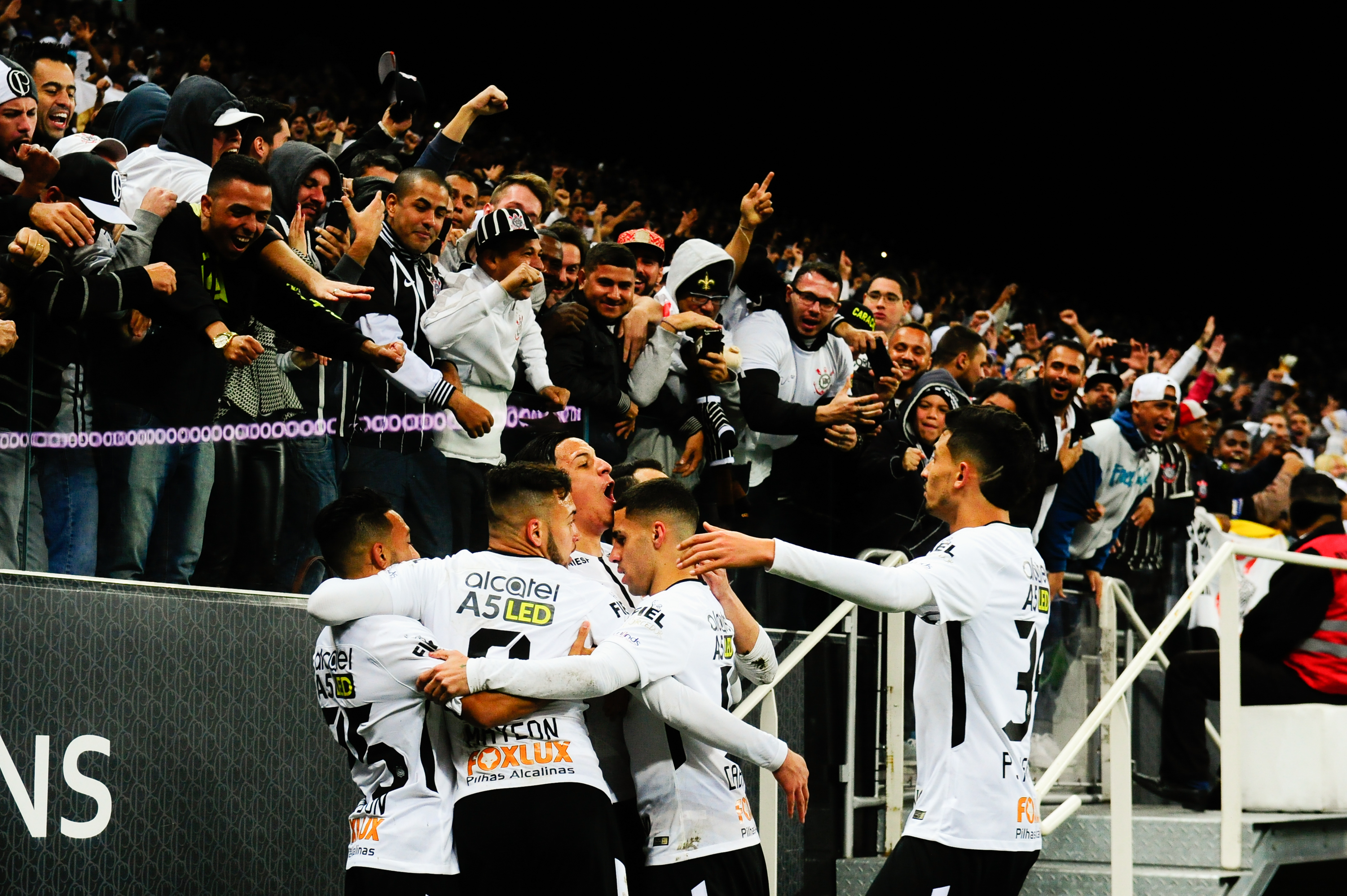 Corinthians x Sport: veja fotos - Gazeta Esportiva