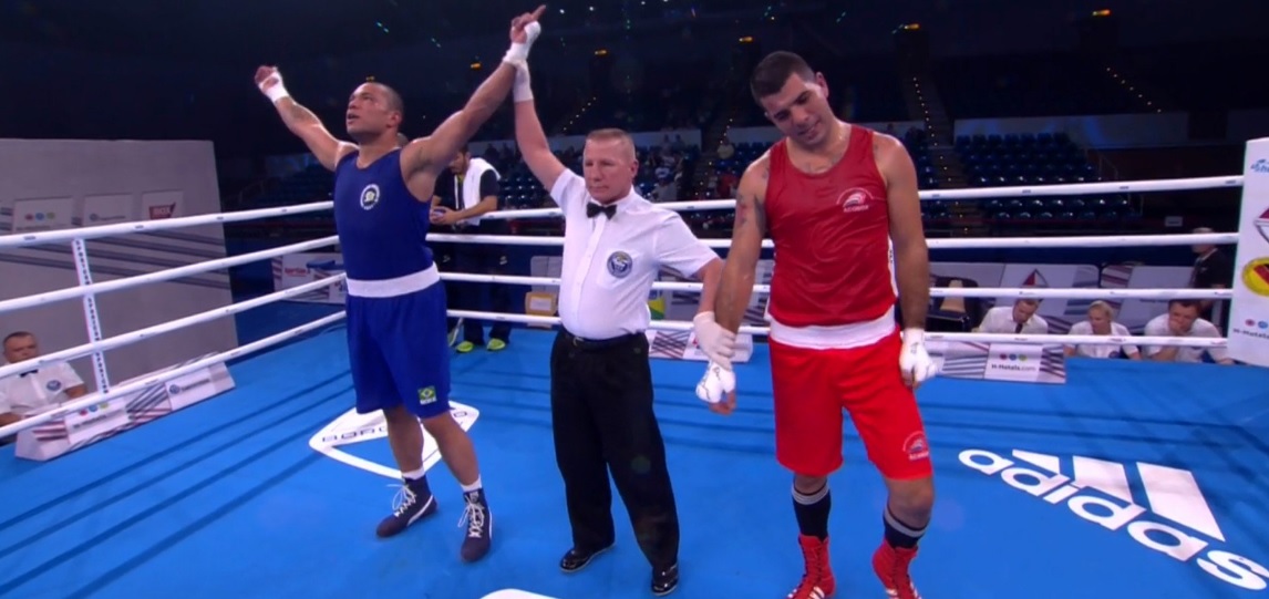 Brasileiro Juan Nogueira estreia no Mundial de boxe com vitória ...