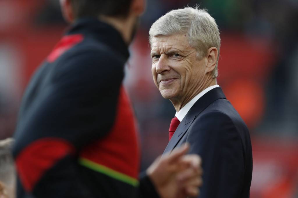 Há 21 anos no Arsenal, Wenger quase se tornou técnico de rival inglês ...