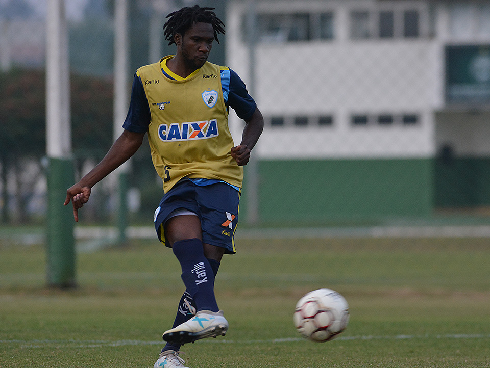 Negueba é regularizado e pode estrear com a camisa do Londrina - Gazeta ...