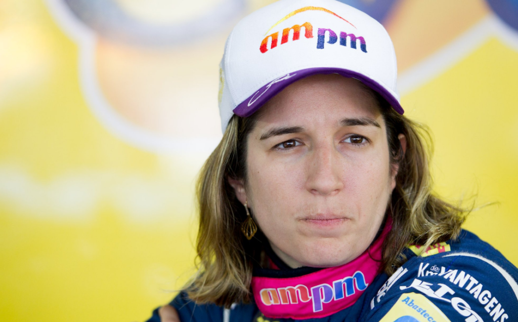 "Precisamos trazer mais mulheres para o esporte", afirma Bia Figueiredo ...