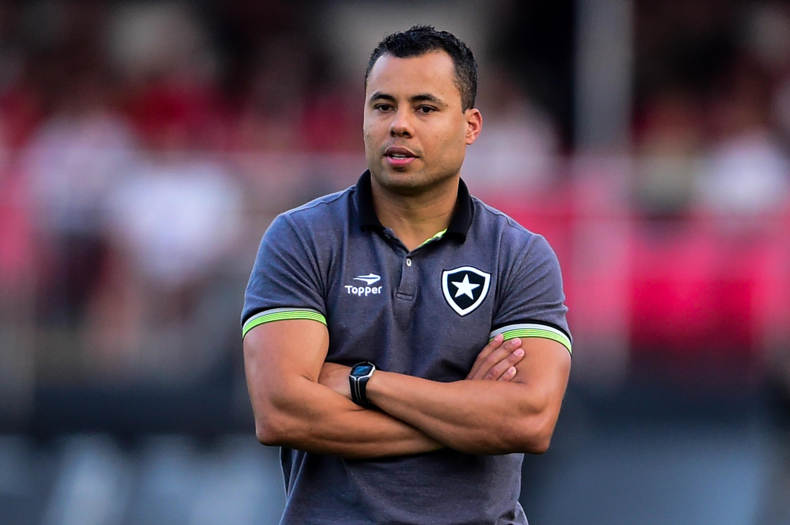 Jair Ventura avisa Botafogo que aceitou oferta para treinar o Santos ... Jair Ventura avisa Botafogo que aceitou oferta para treinar o Santos ...
