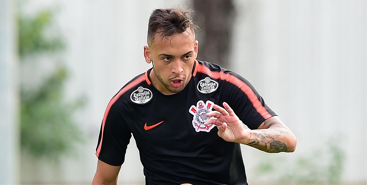 Maycon deixa estádio sem falar, mas deve acertar saída até sexta ...