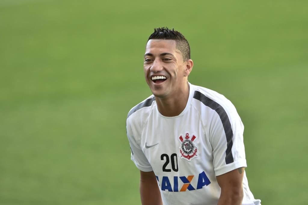 Corinthians fica mais perto de confirmar retorno de Ralf - Gazeta Esportiva