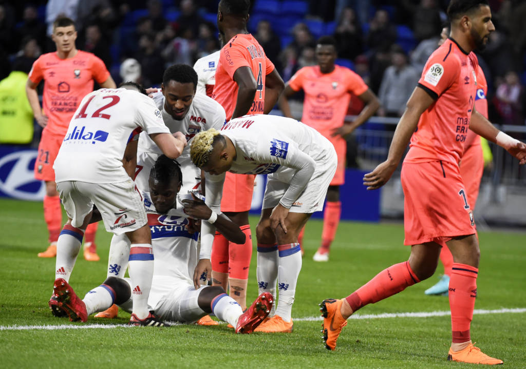 Lyon vence o Caen e consolida a quarta posição do Francês - Gazeta ...