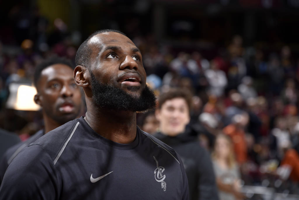 LeBron James: “Michael Jordan era Jesus Cristo para mim” - Vídeos ...