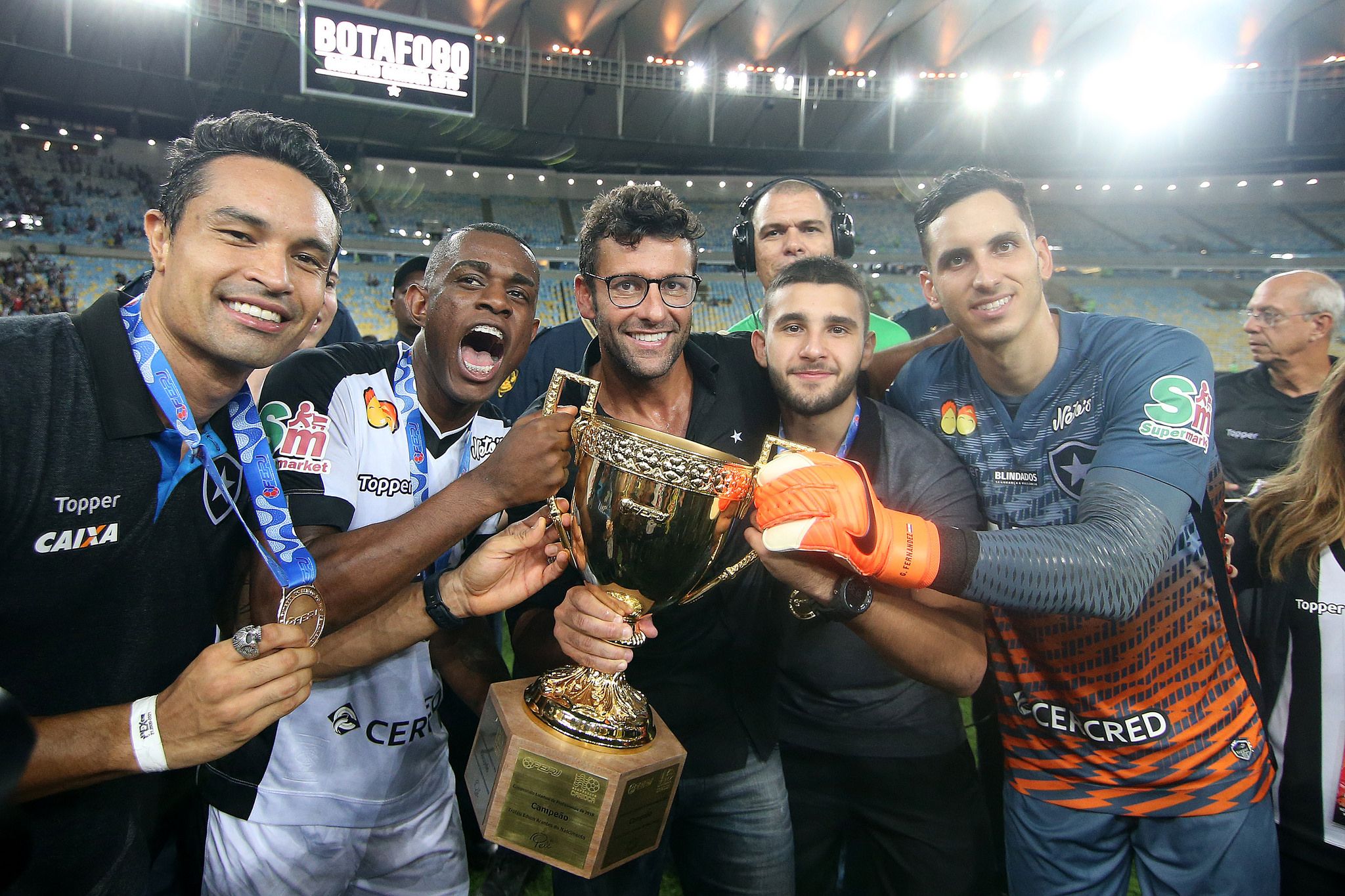 Cinco vezes interino, Valentim revê Palmeiras como campeão carioca ...