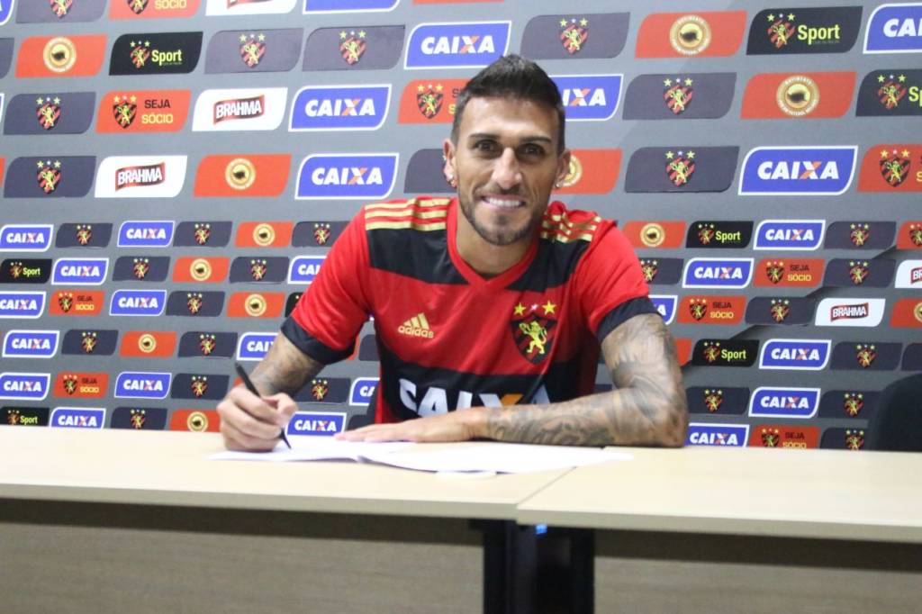 Sport oficializa a contratação do atacante Rafael Marques - Gazeta ...