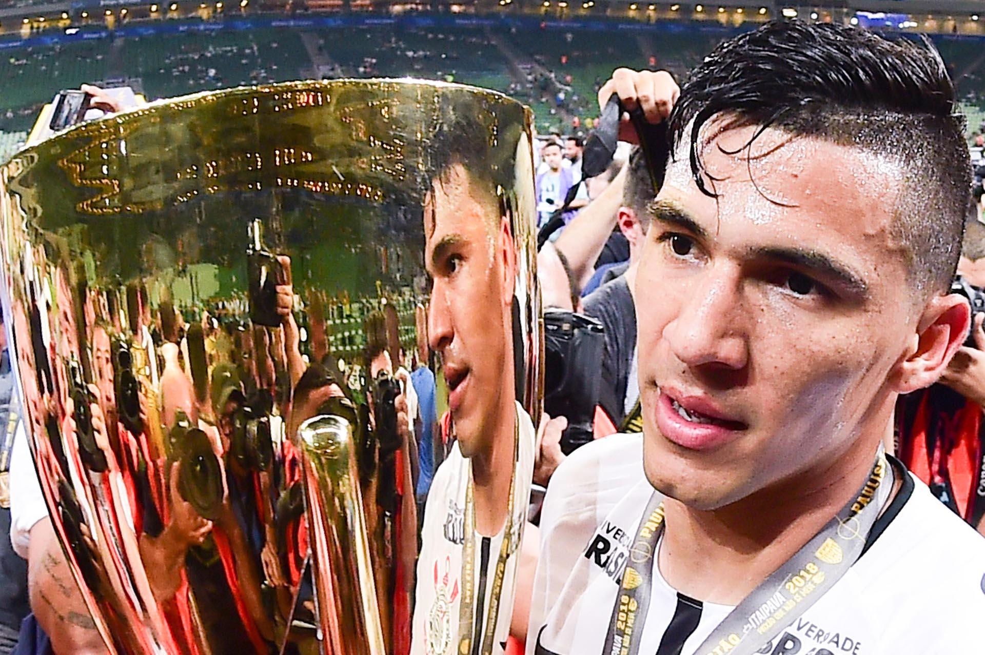 Balbuena completa 29 anos: relembre as fotos do zagueiro no Corinthians ...