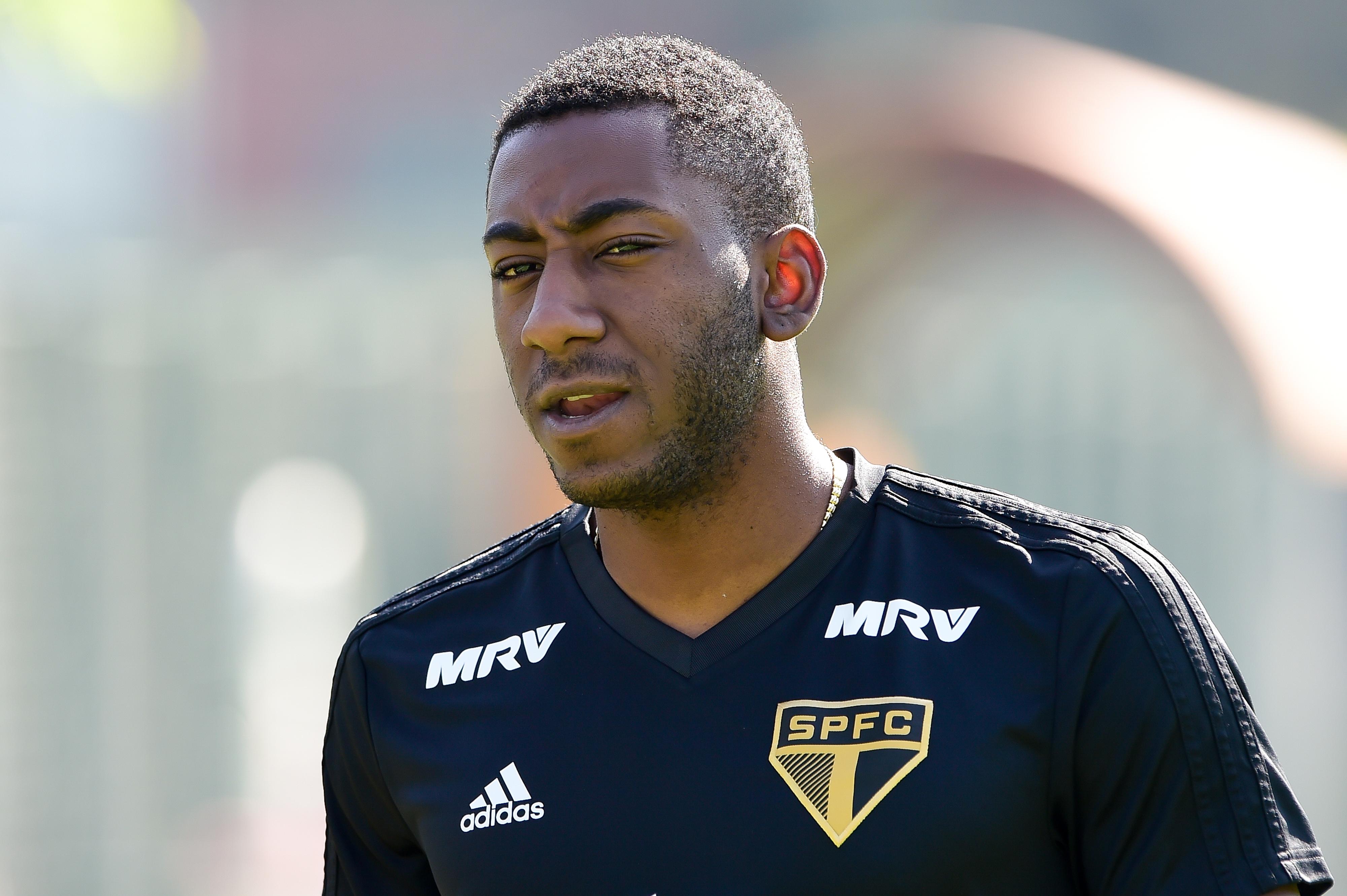 Carneiro é relacionado pela primeira vez desde que chegou ao São Paulo ...