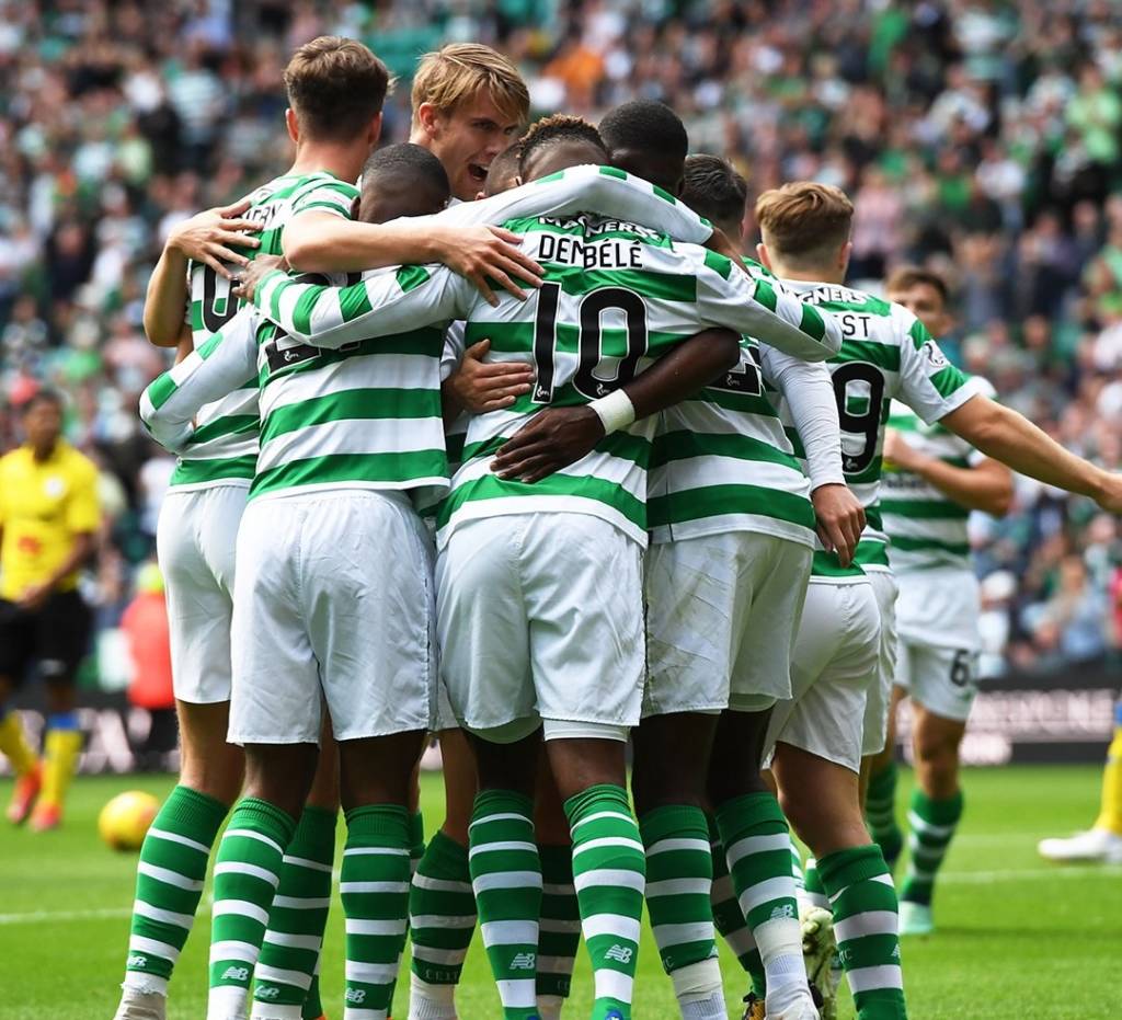Celtic supera expulsão precoce, vence e avança na Liga dos Campeões ...