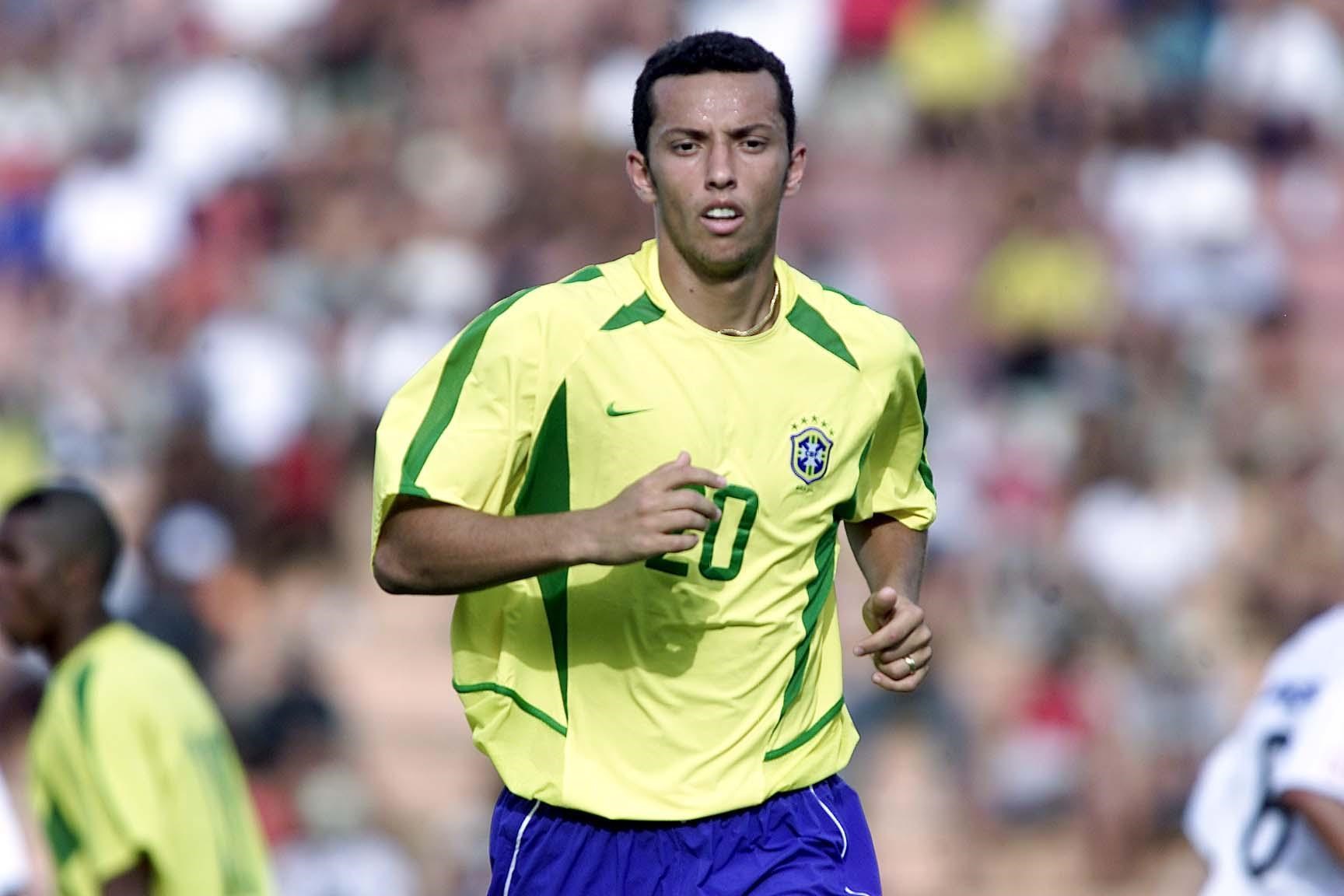 Nenê completa 37 anos: as principais fotos da carreira do meia - Gazeta ...