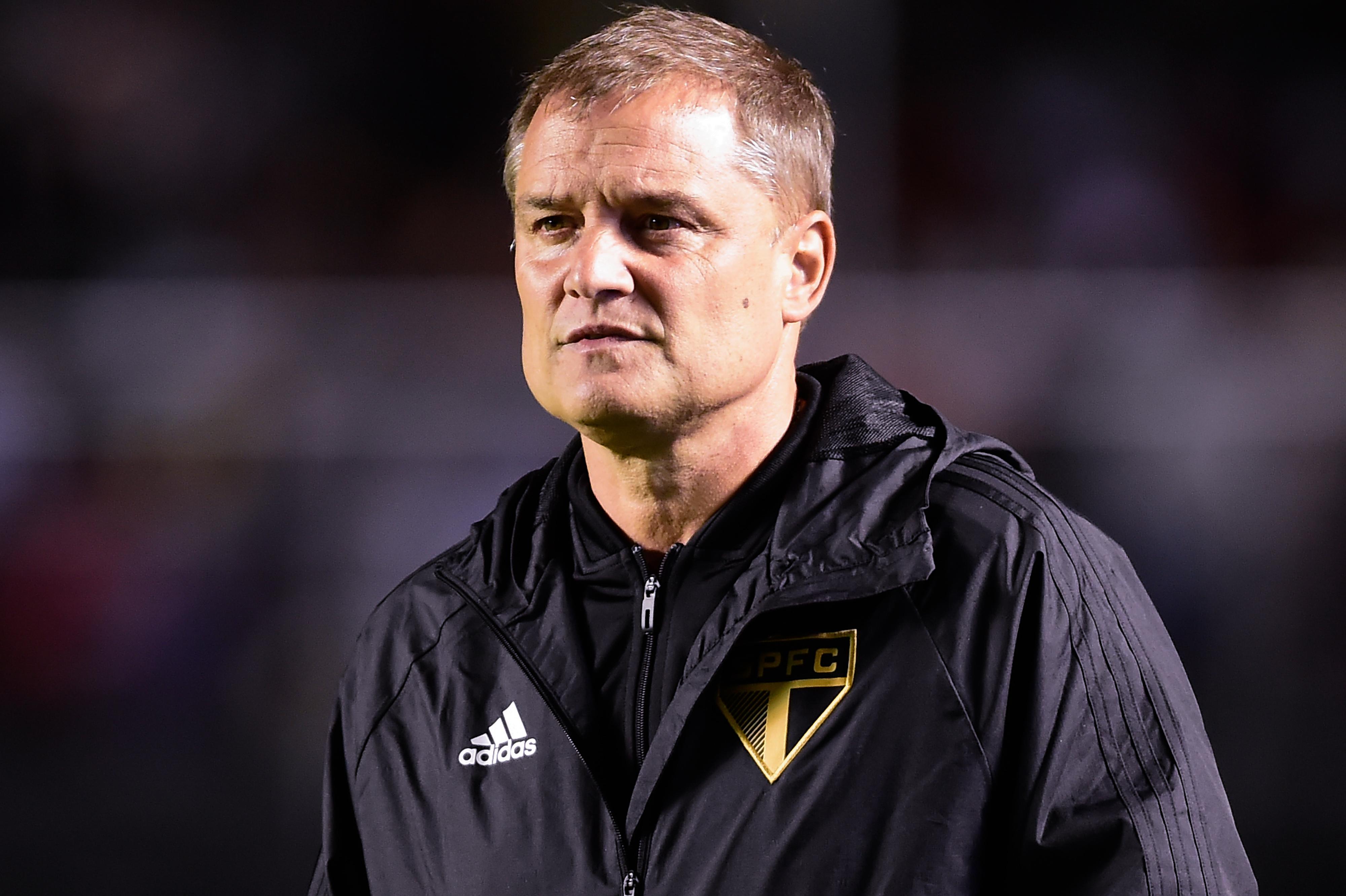 Aguirre celebra vitória "espetacular", mas prega cautela no São Paulo ...