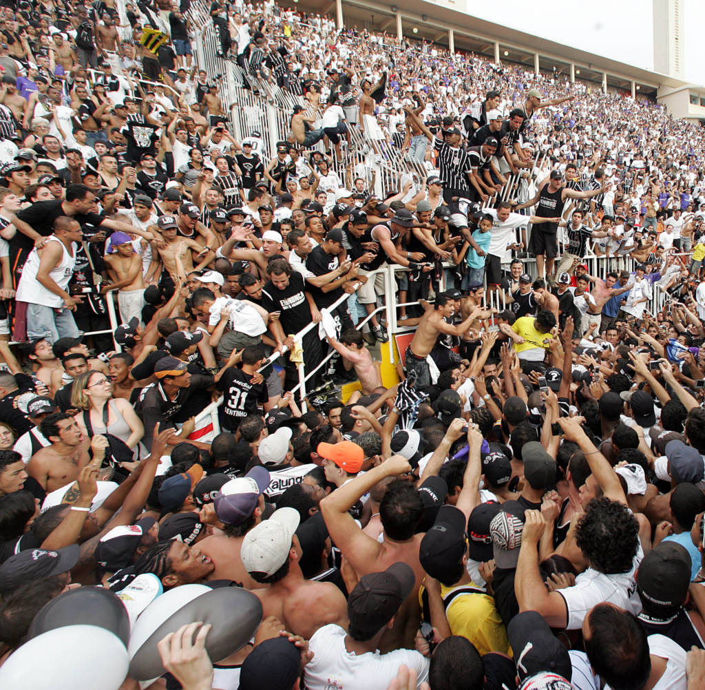 Relembre 15 momentos marcantes da torcida do Corinthians - Gazeta Esportiva