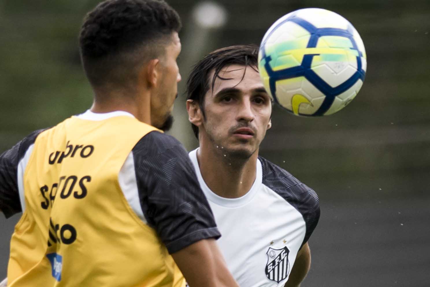 Cuca testa Yuri, Bryan Ruiz e Copete no Santos para pegar a Chapecoense ...