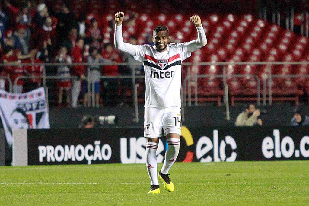 Reinaldo volta a treinar com o grupo, e Mancini esboça time para o ...
