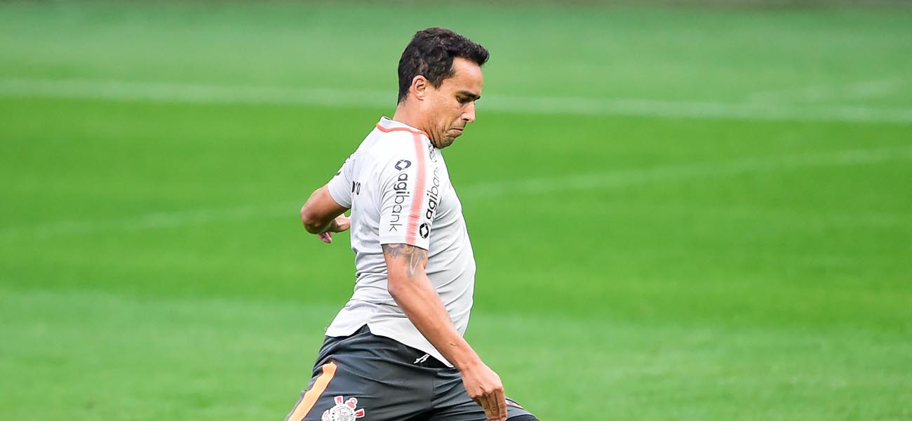 Idade e característica: os motivos de Jadson estar no banco do ...