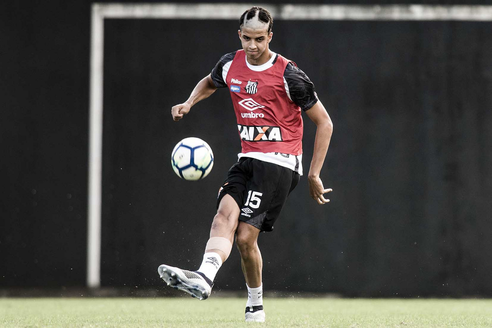 Alto, mas rápido: conheça Kaique Rocha, nova aposta do Santos - Gazeta ...