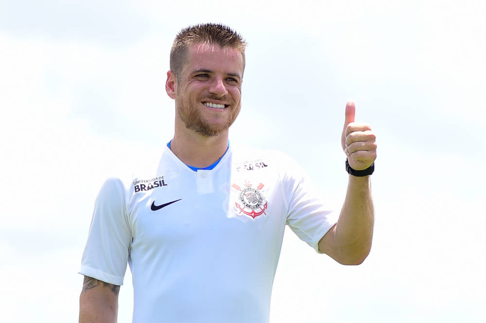 Ramiro vê passo à frente na carreira e quer estrear pelo Corinthians no ...