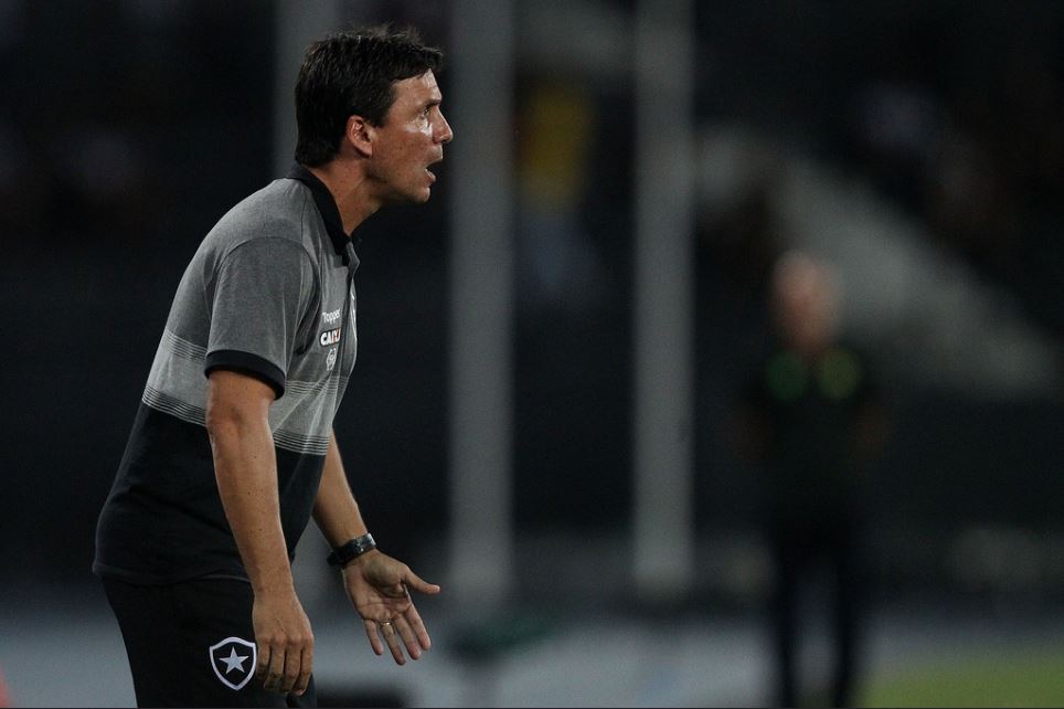 Botafogo se anima com peças de reposição - Gazeta Esportiva