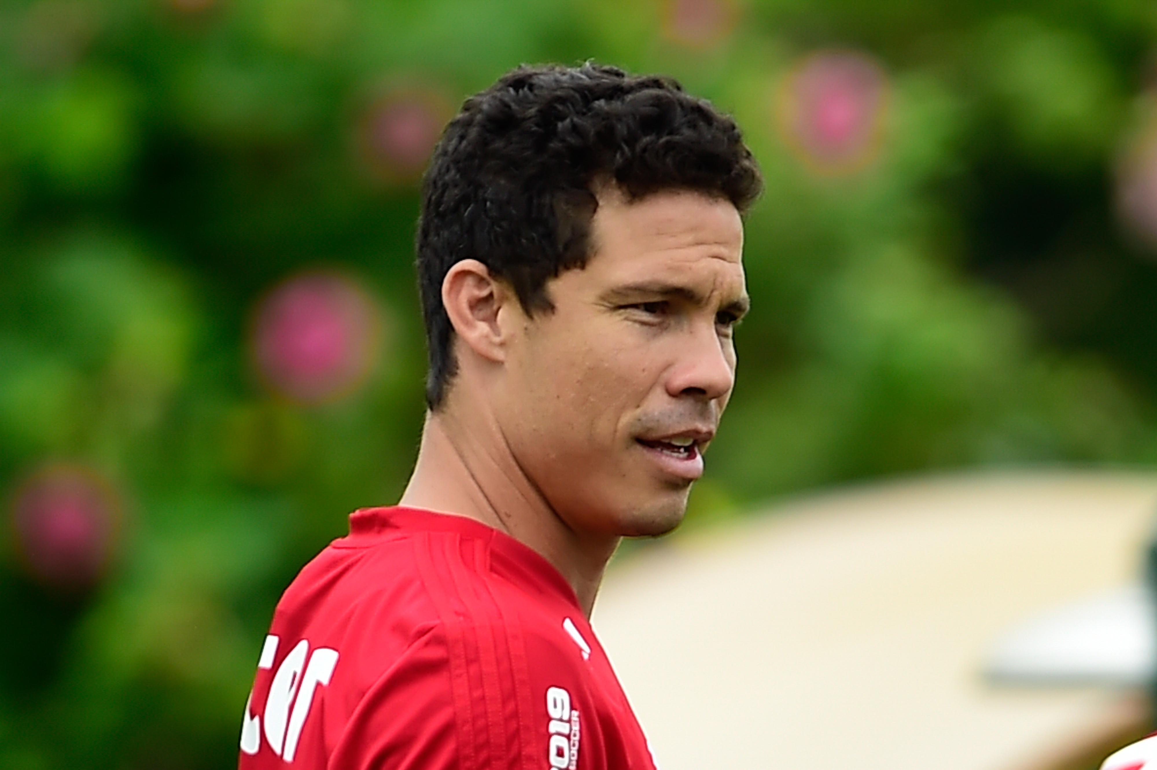 Hernanes busca forma e posição ideais para deslanchar no São Paulo ...