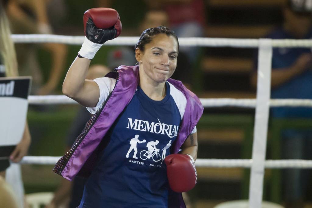 Rose Volante é nocauteada e perde título mundial de boxe - Gazeta Esportiva