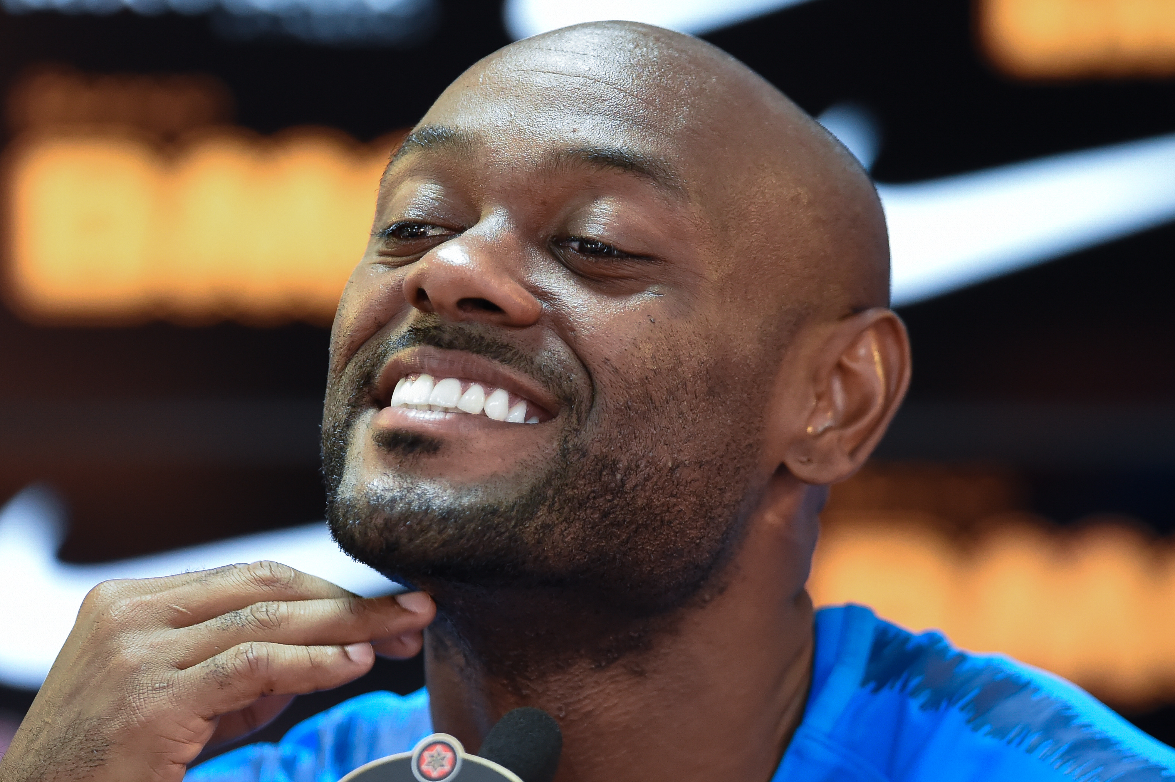 Confira fotos da coletiva de Vágner Love - Gazeta Esportiva