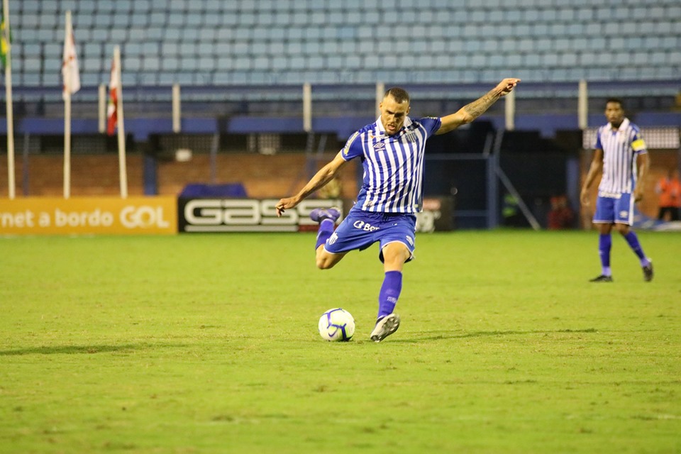 Pedro Castro convoca torcida do Avaí para duelo contra o Ceará - Gazeta ...