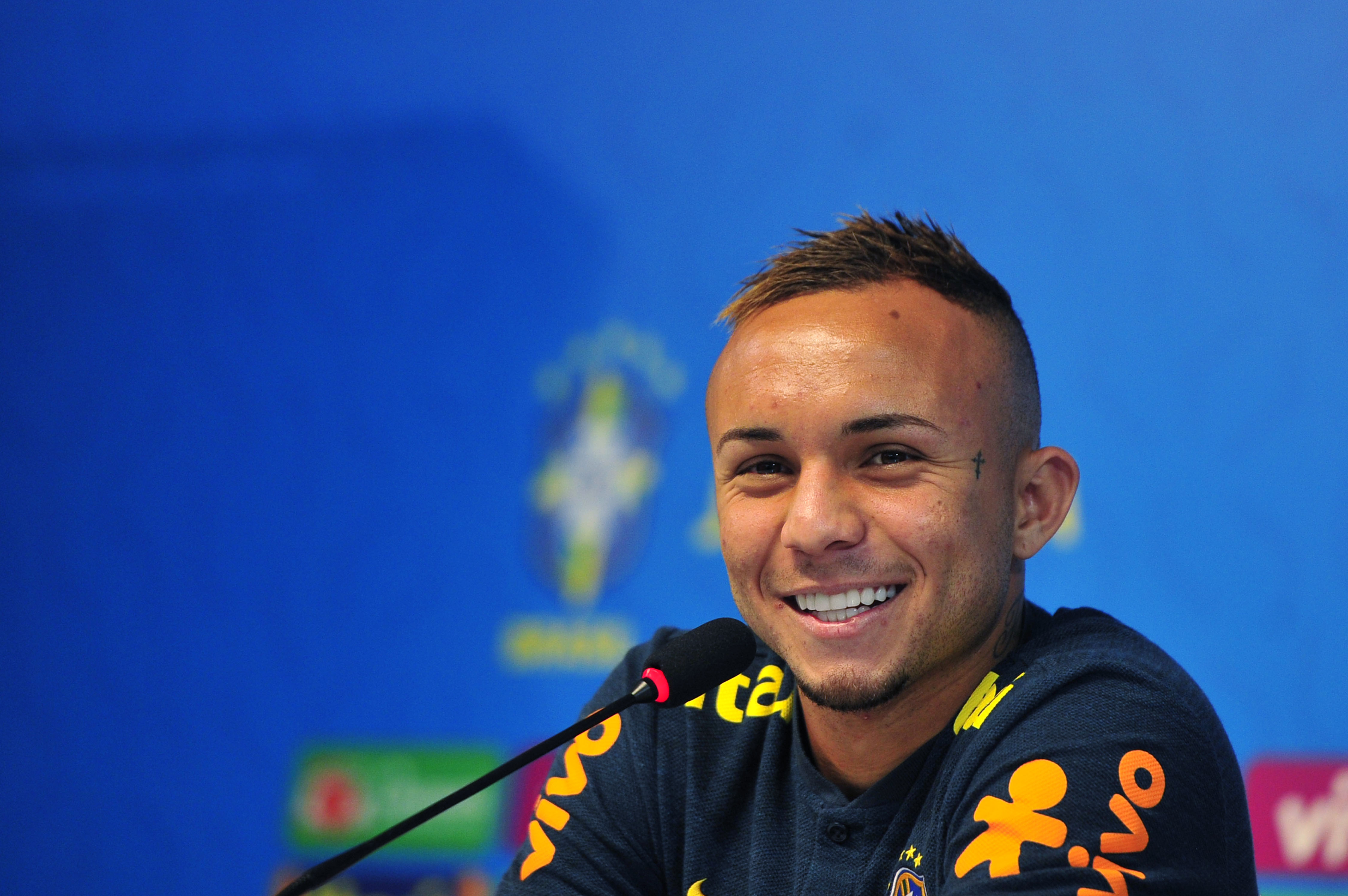 Everton espera aprendizado com a Seleção na Copa América - Gazeta Esportiva