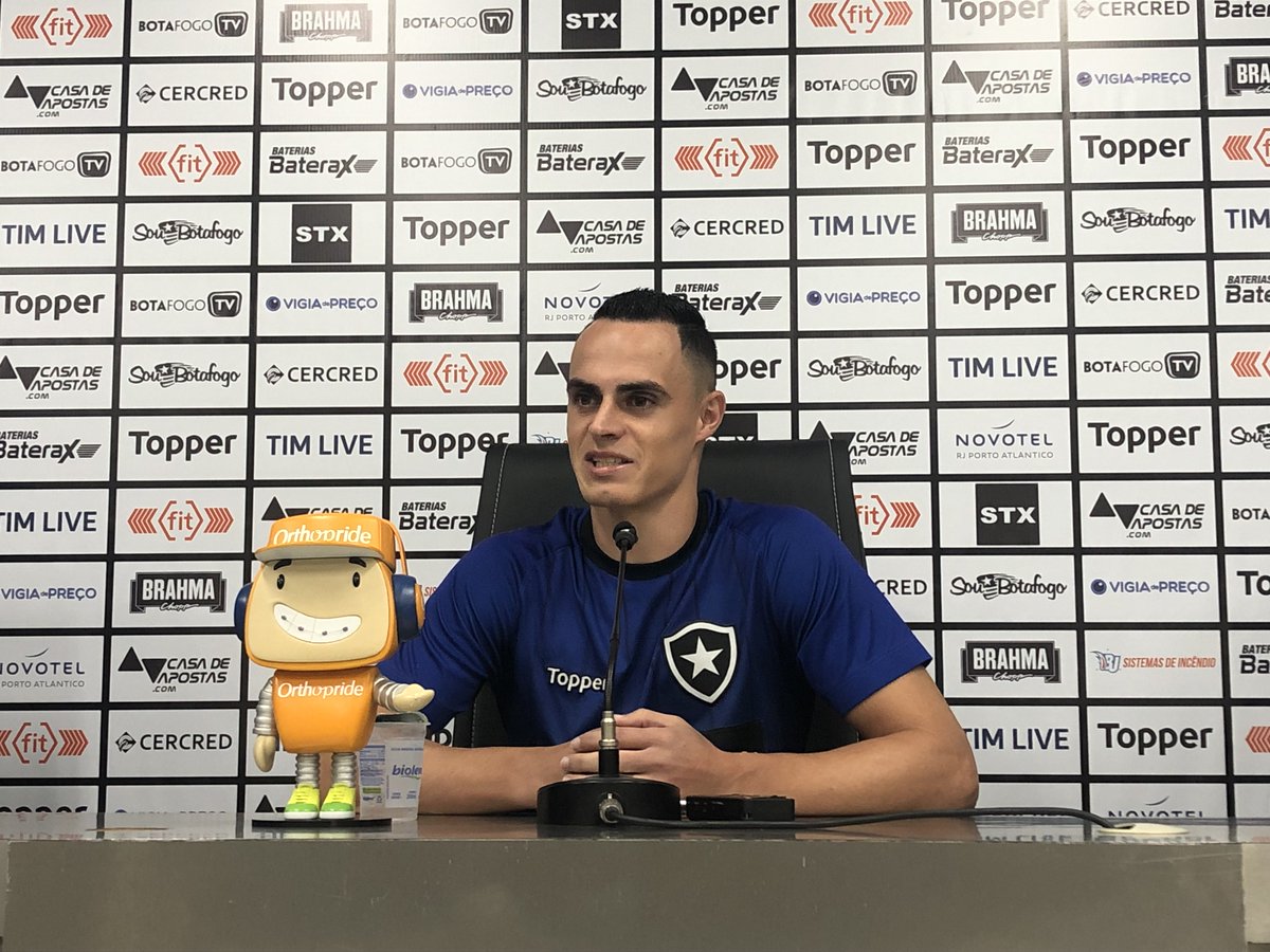 Atacante Victor Rangel é apresentado como reforço do Botafogo - Gazeta ...