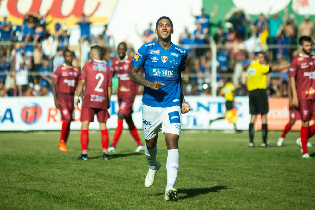 Raniel perdeu 48 partidas por conta de lesões nos últimos três anos ...