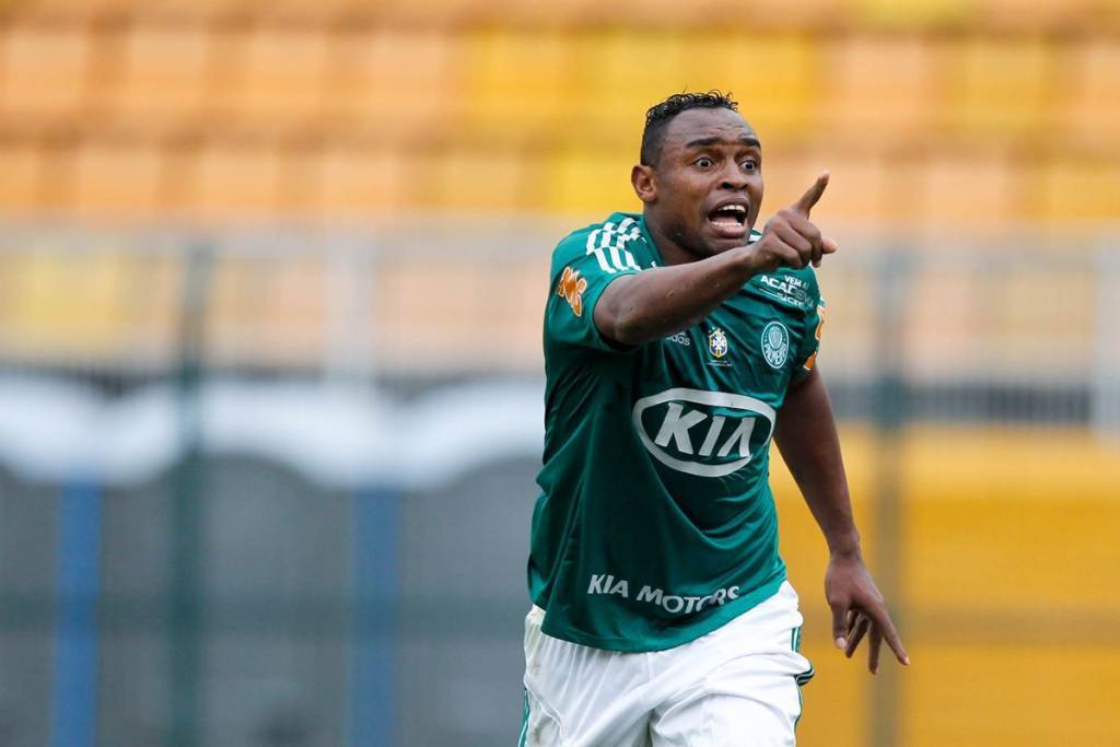 Há dez anos, Derby Paulista teve primeiro gol de Ronaldo e hat-trick de ...