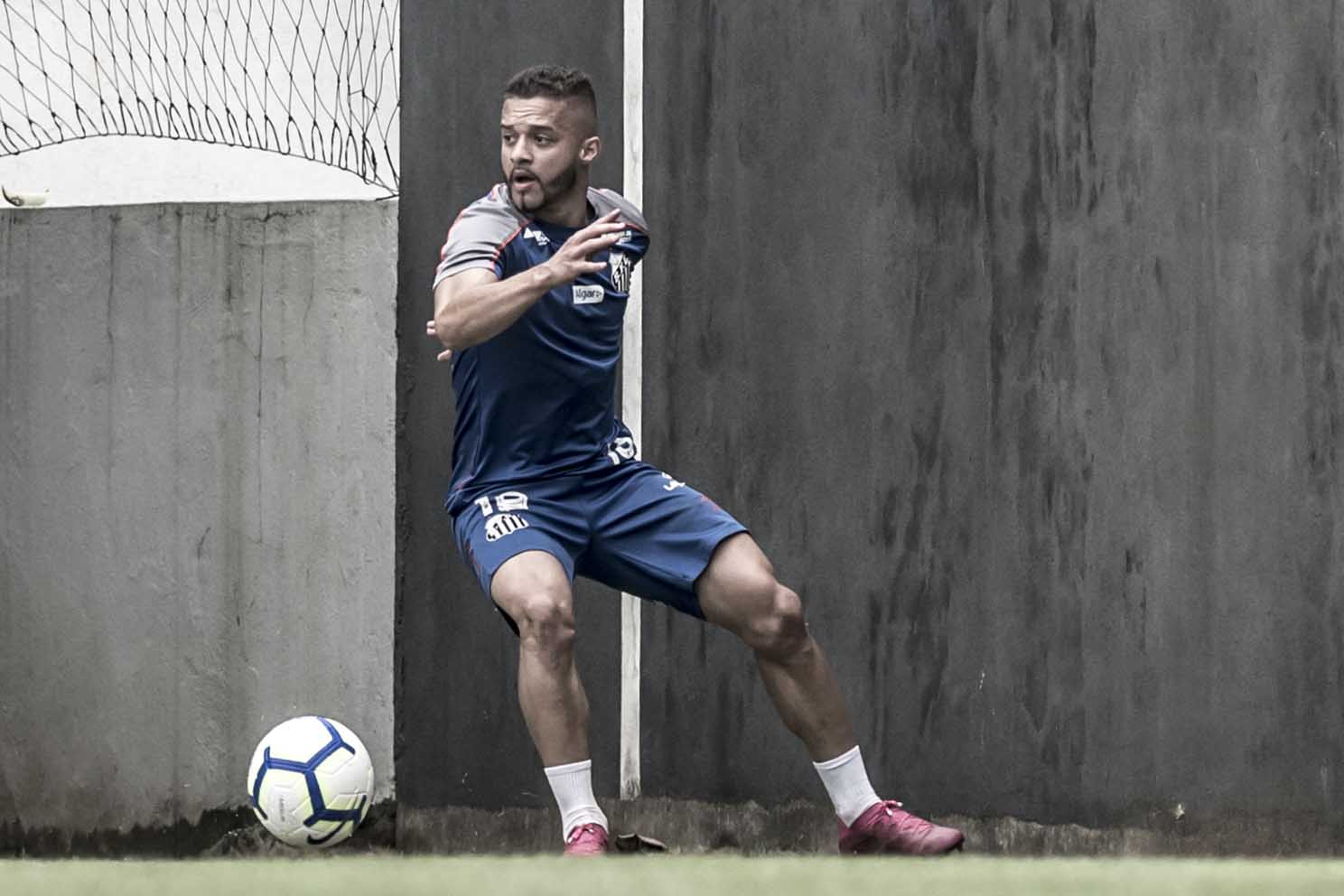 Com desfalques no Santos, Lucas Venuto vive expectativa de estrear ...