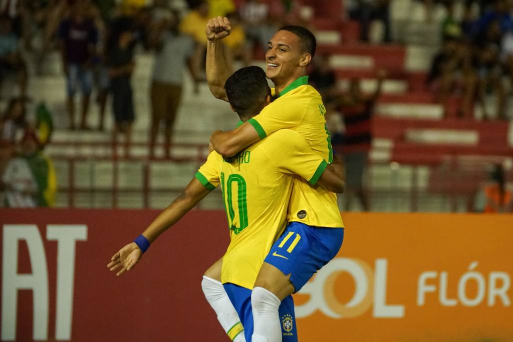 Convocado para Seleção sub-23, Antony celebra nas redes sociais ...