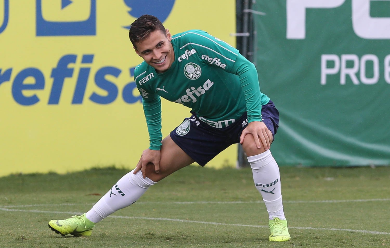 Veiga comemora boa fase e renovação no Palmeiras: "Me sinto muito ...