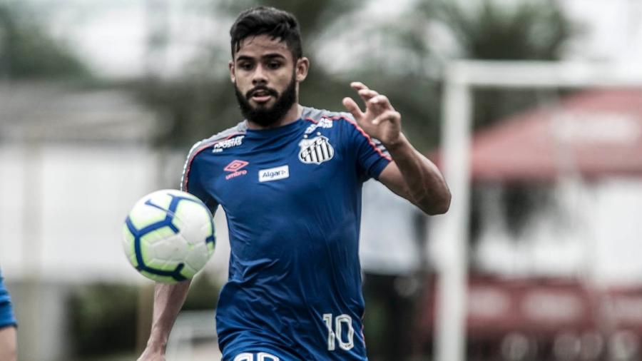 Felipe Jonatan celebra bom momento individual no Santos e defende ...