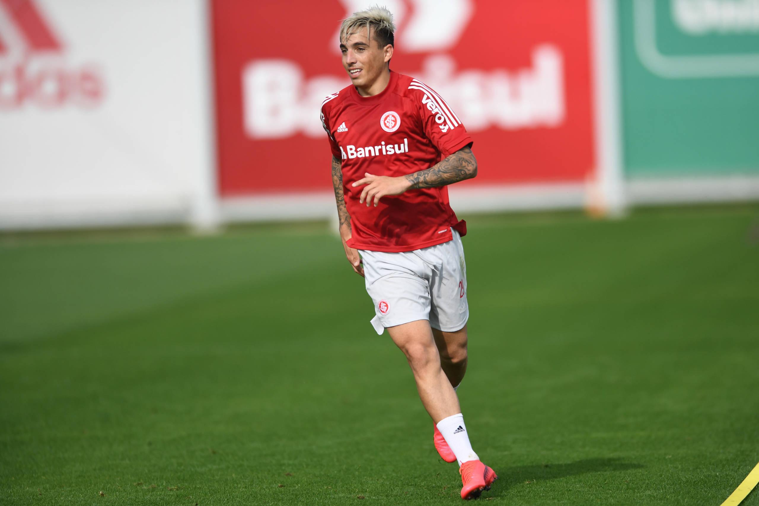 Após mais um dia de treinos, lateral do Inter ressalta: "Voltaremos ...