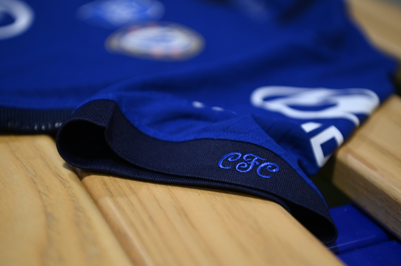 Confira as fotos do novo uniforme do Chelsea! - Gazeta Esportiva