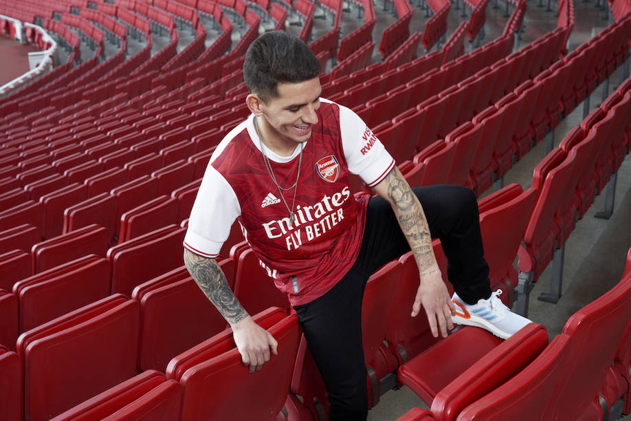 Veja imagens do novo uniforme do Arsenal - Gazeta Esportiva
