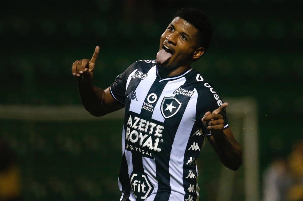 Rhuan comemora chance em amistoso pelo Botafogo - Gazeta Esportiva