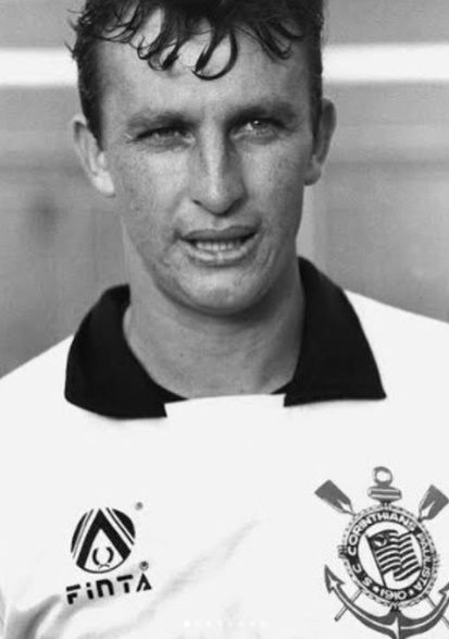 Jogadores e famosos celebram o aniversário de 110 anos do Corinthians ...